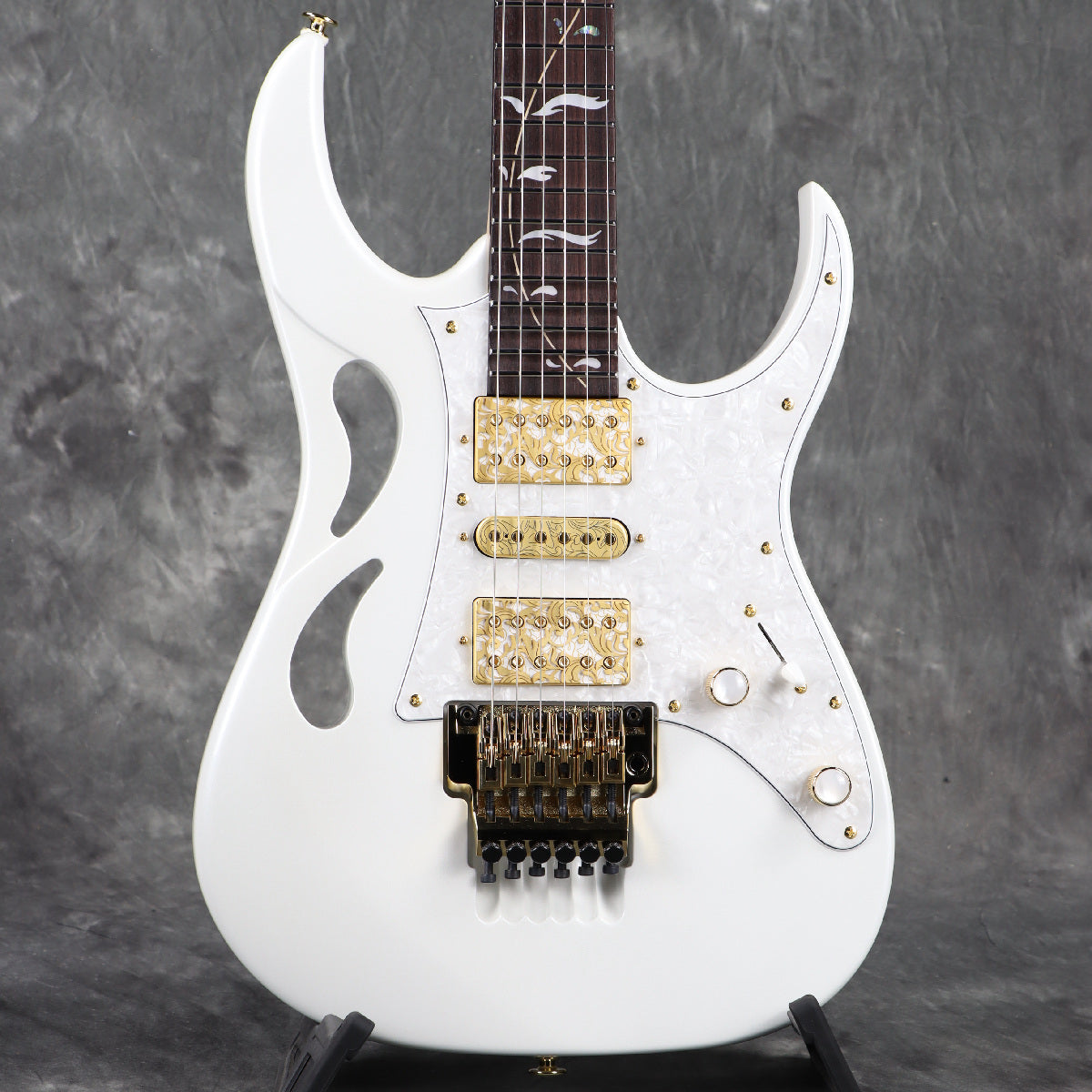 Ibanez / Steve Vai Signature model PIA3761-SLW(Stallion White ...
